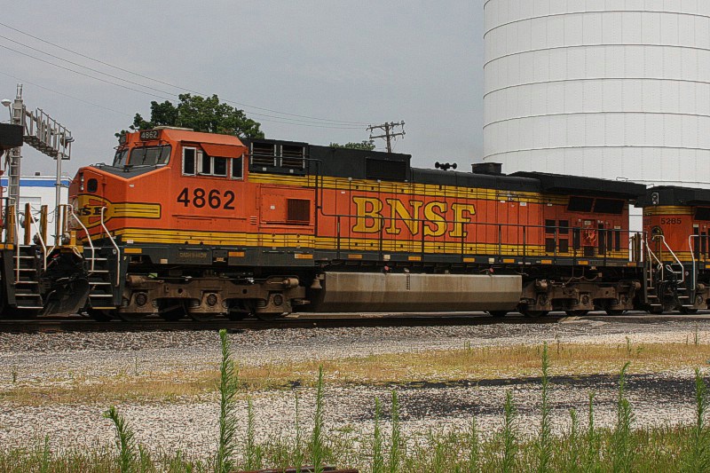 BNSF 4862